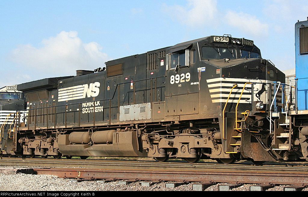 NS 8929